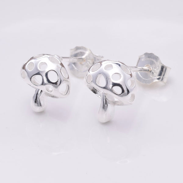 S633 - Silver toadstool stud earrings – Java Designs