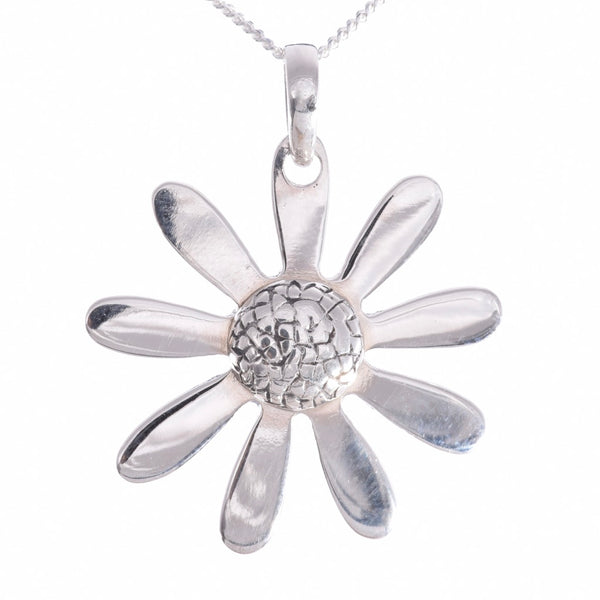 P695 - Large silver daisy pendant – Java Designs